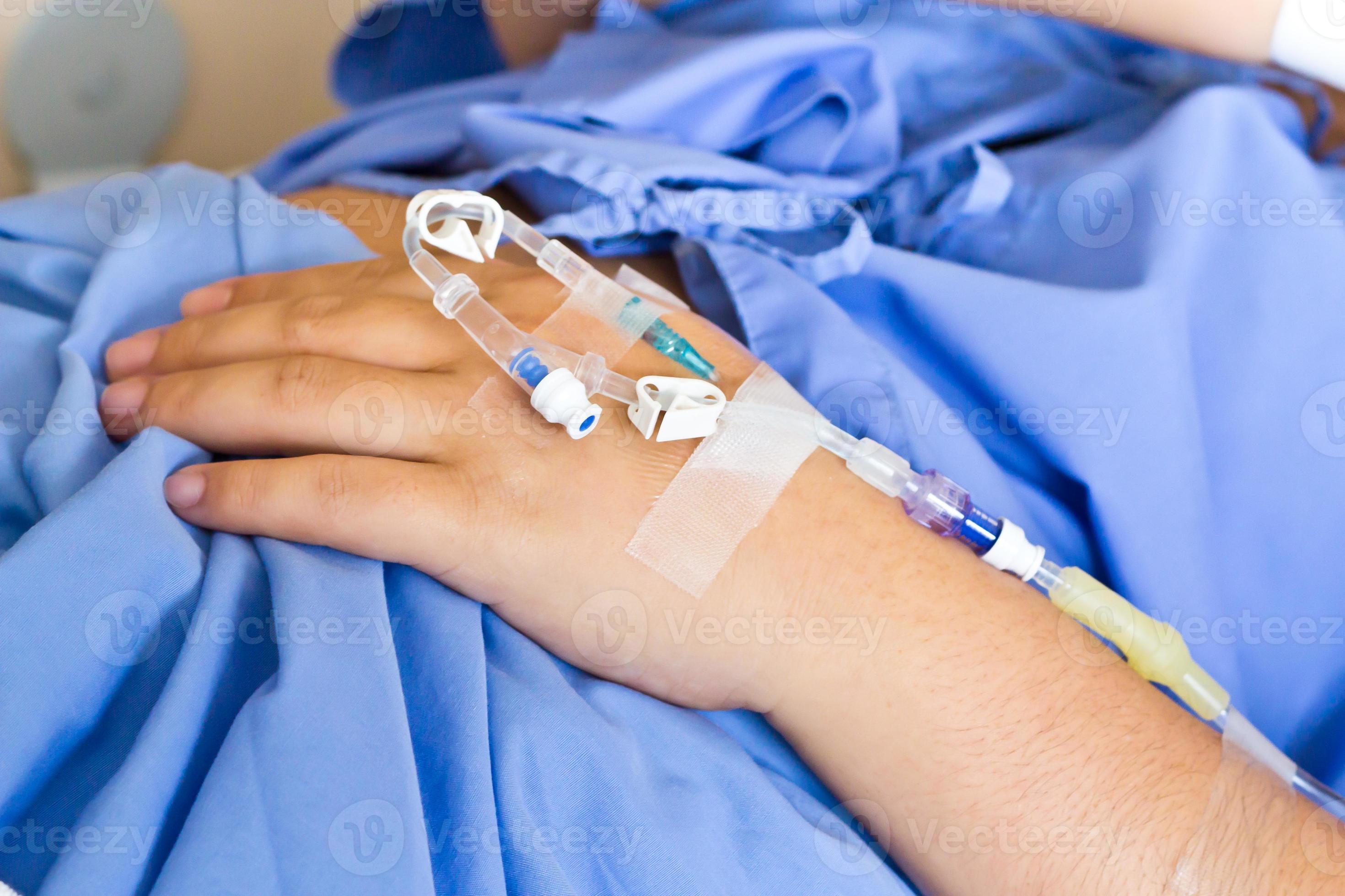 hand patient with an intravenous drip 993772 Stock Photo at Vecteezy hand patient with an intravenous drip 993772 Stock Photo at Vecteezy