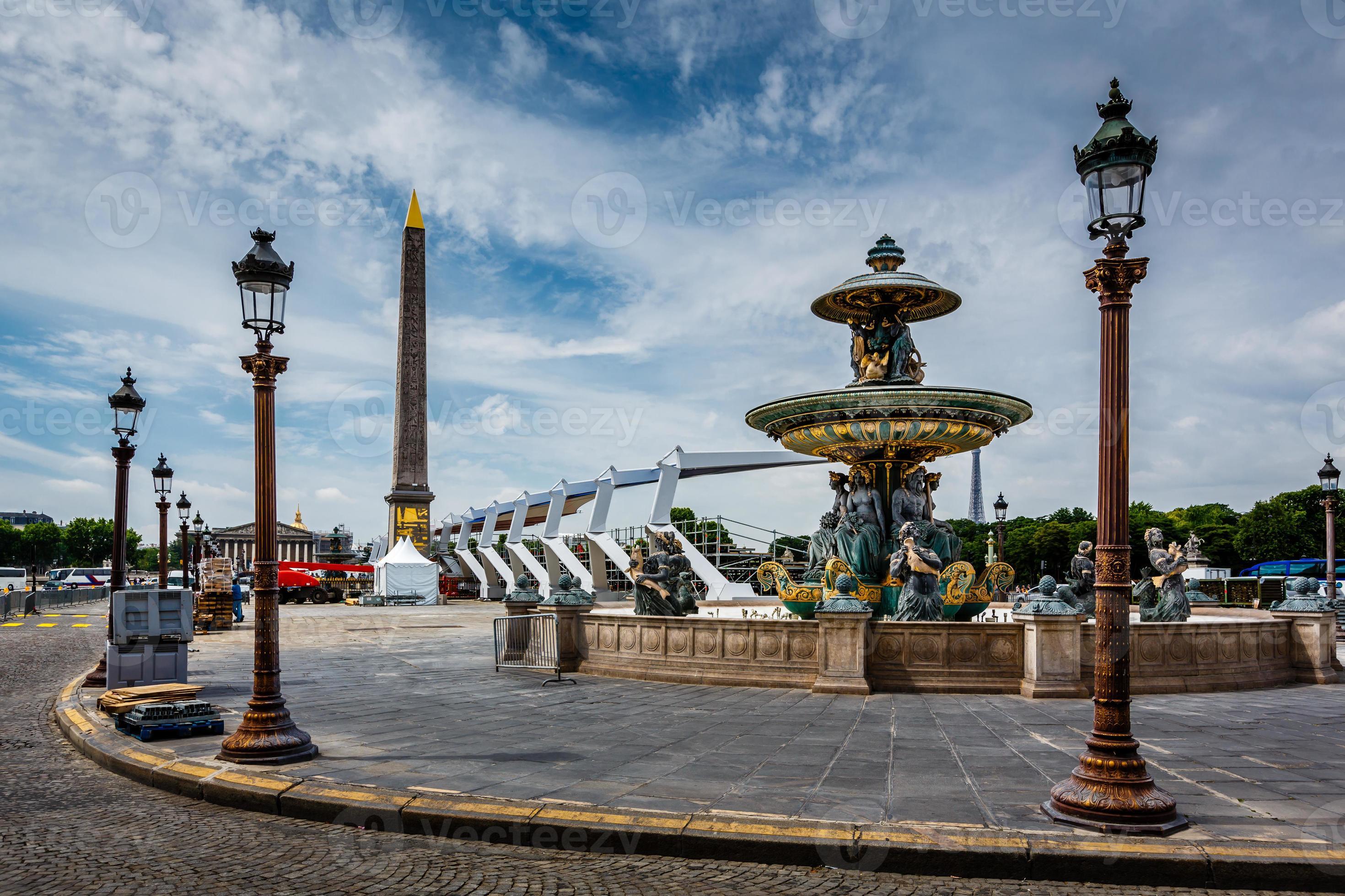 Place de la Concorde on Summer Day in Paris, France 1407392 Stock Photo ... Place de la Concorde on Summer Day in Paris, France 1407392 Stock Photo ...