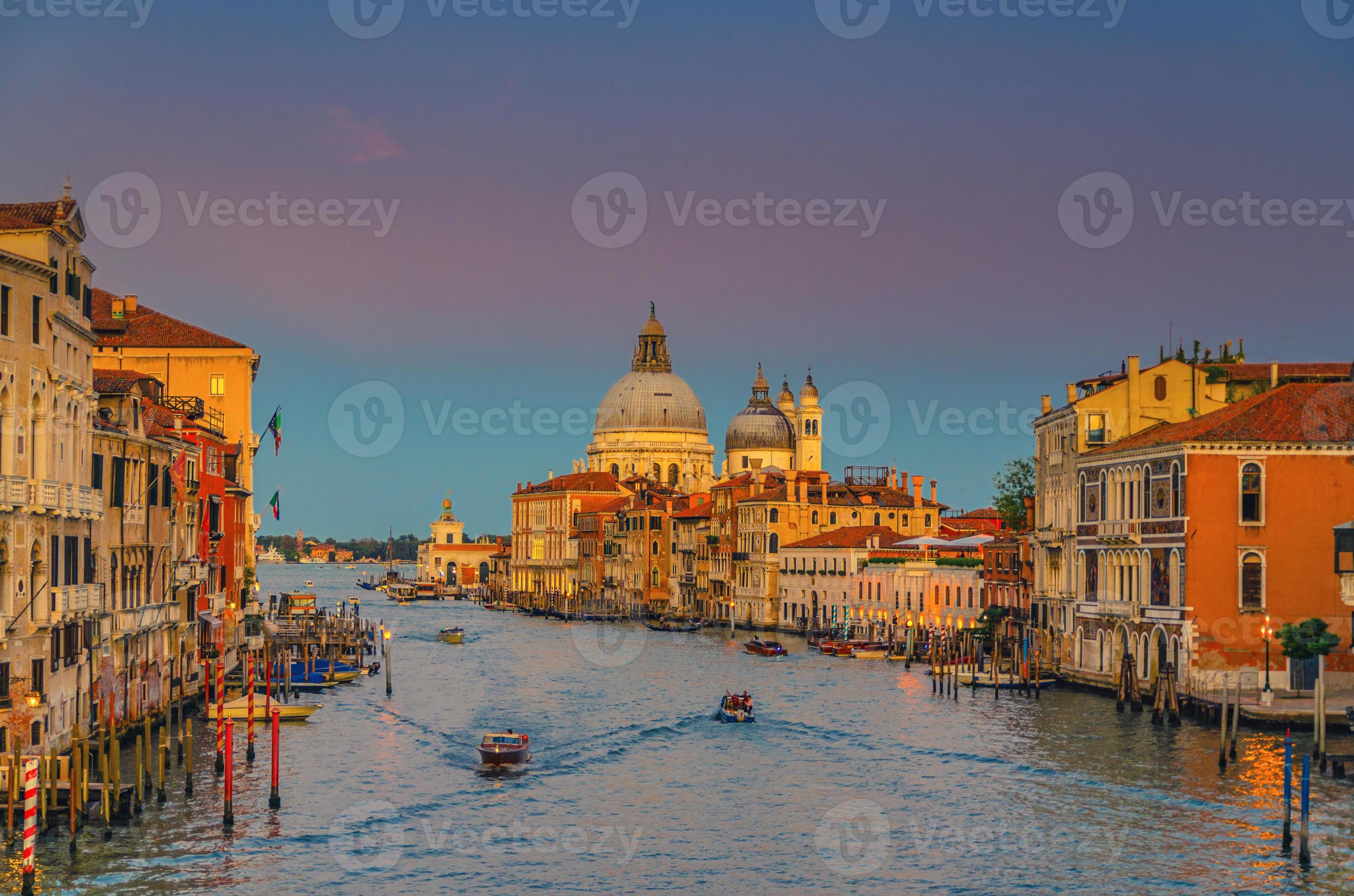 Grand Canal waterway in Venice historical city centre 6145903 Stock ...