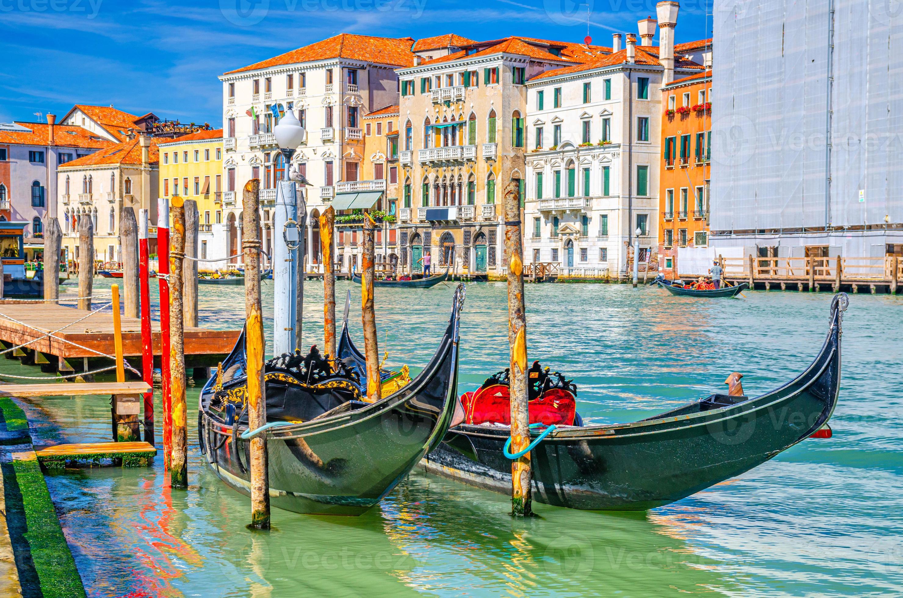 Grand Canal waterway in Venice historical city centre 6146947 Stock ...