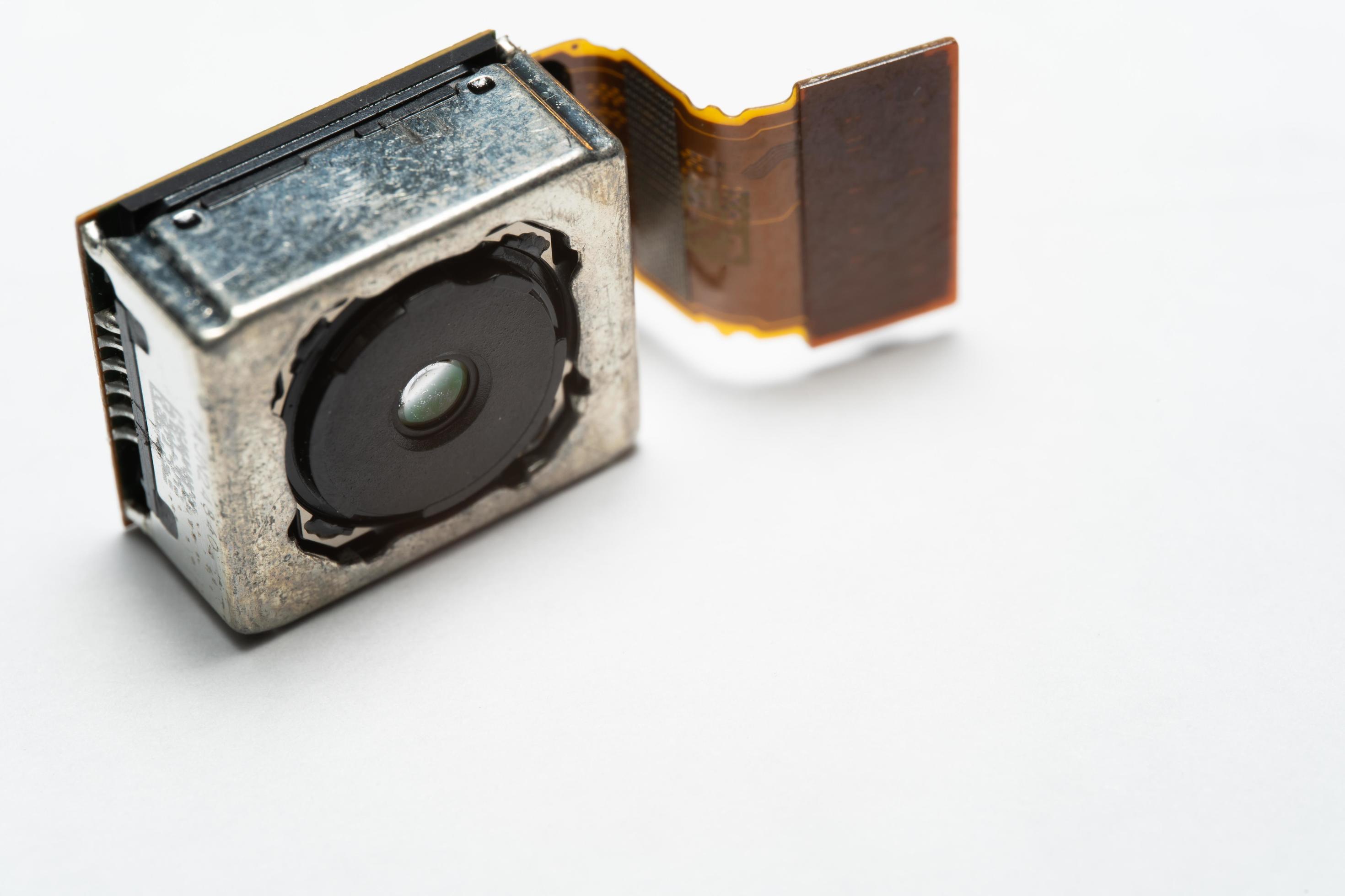 camera modules being used in mobile phones. development of mobile ...