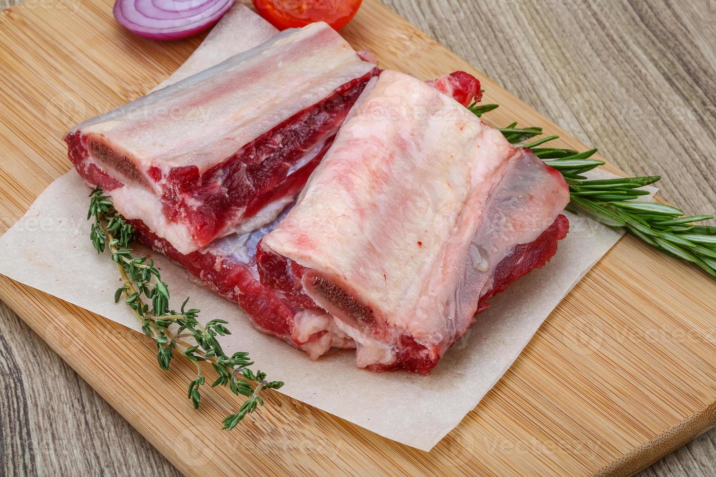 Raw beef ribs 8527789 Stock Photo at Vecteezy