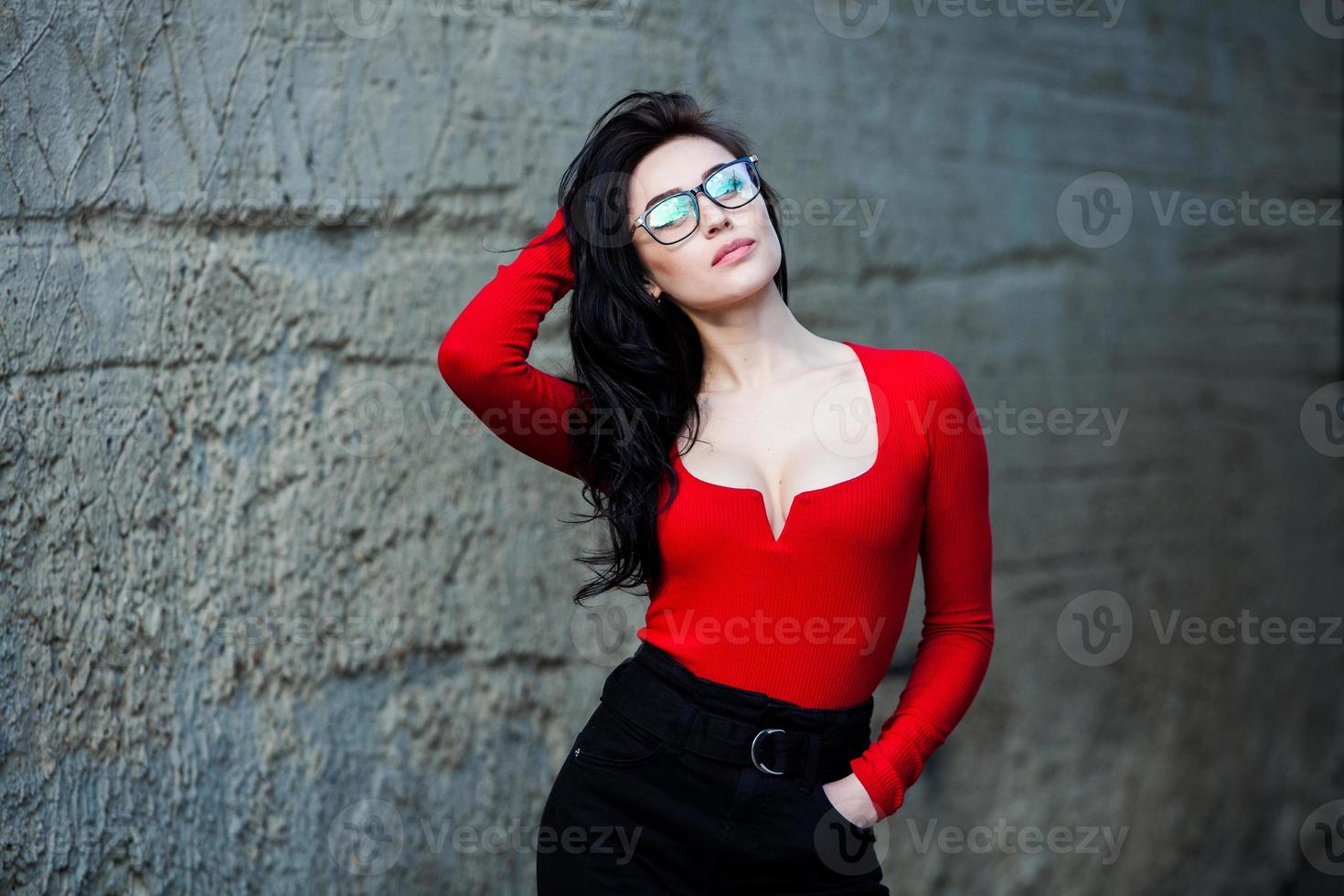 Portrait Of A Beautiful Hipster Girl In Glasses Beautiful Eyes Beautiful Smile Vision