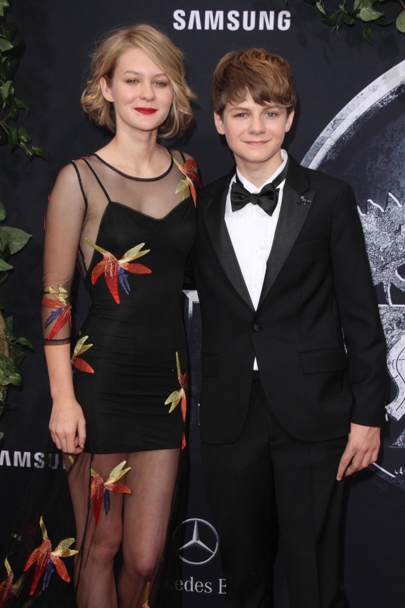 Los Angeles 9 De Junio Ryan Simpkins Ty Simpkins En El Estreno