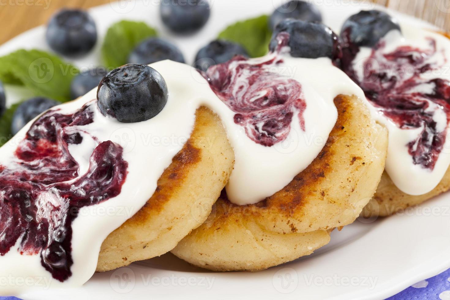 cheeseberry and sauce 9550502 Stock Photo at Vecteezy