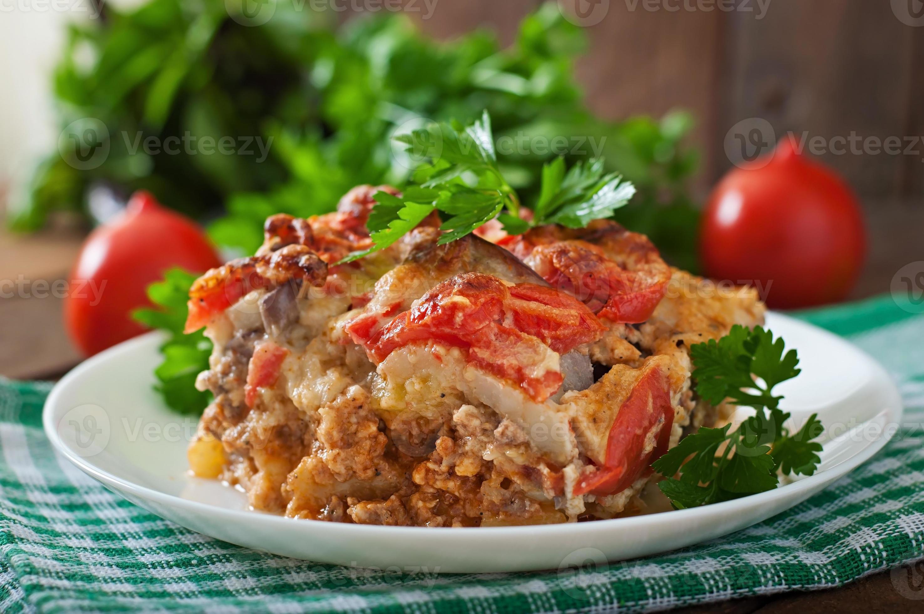 Moussaka A Traditional Greek Dish 9578052 Stock Photo At Vecteezy moussaka-a-traditional-greek-dish-9578052-stock-photo-at-vecteezy