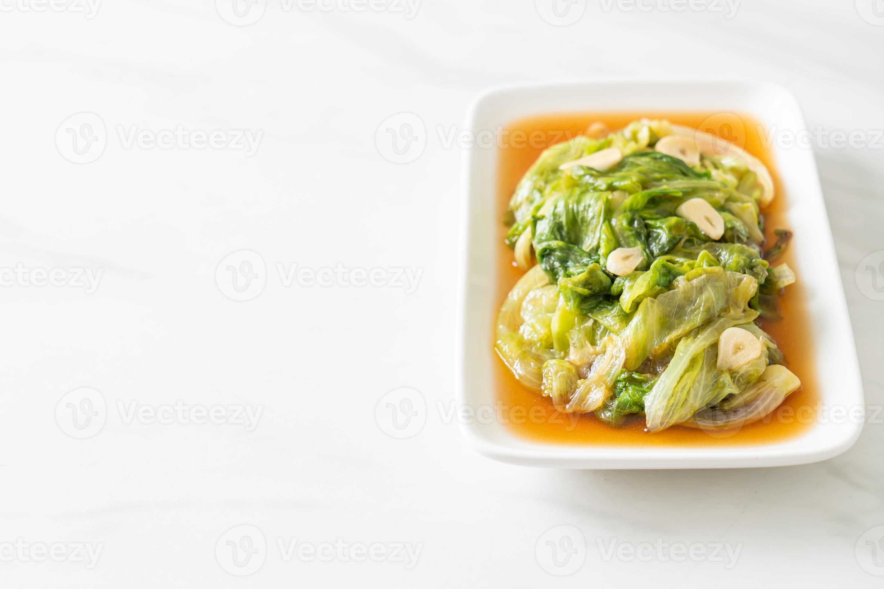 Stir fried Iceberg lettuce with Oyster sauce 10194988 Stock Photo at ...