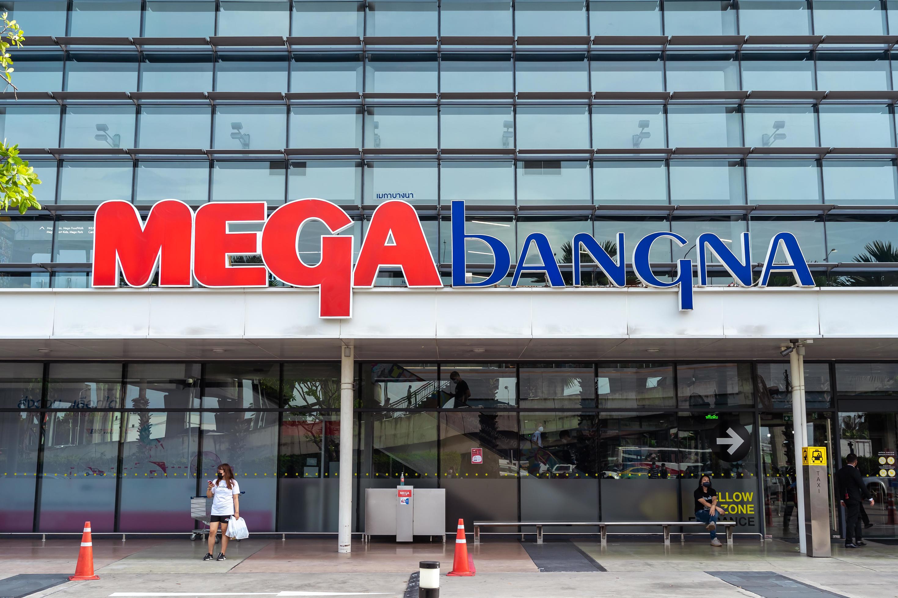 At the entrance of the Mega Bangna shopping mall. Mega Bangna shopping mall, Convenience and ...
