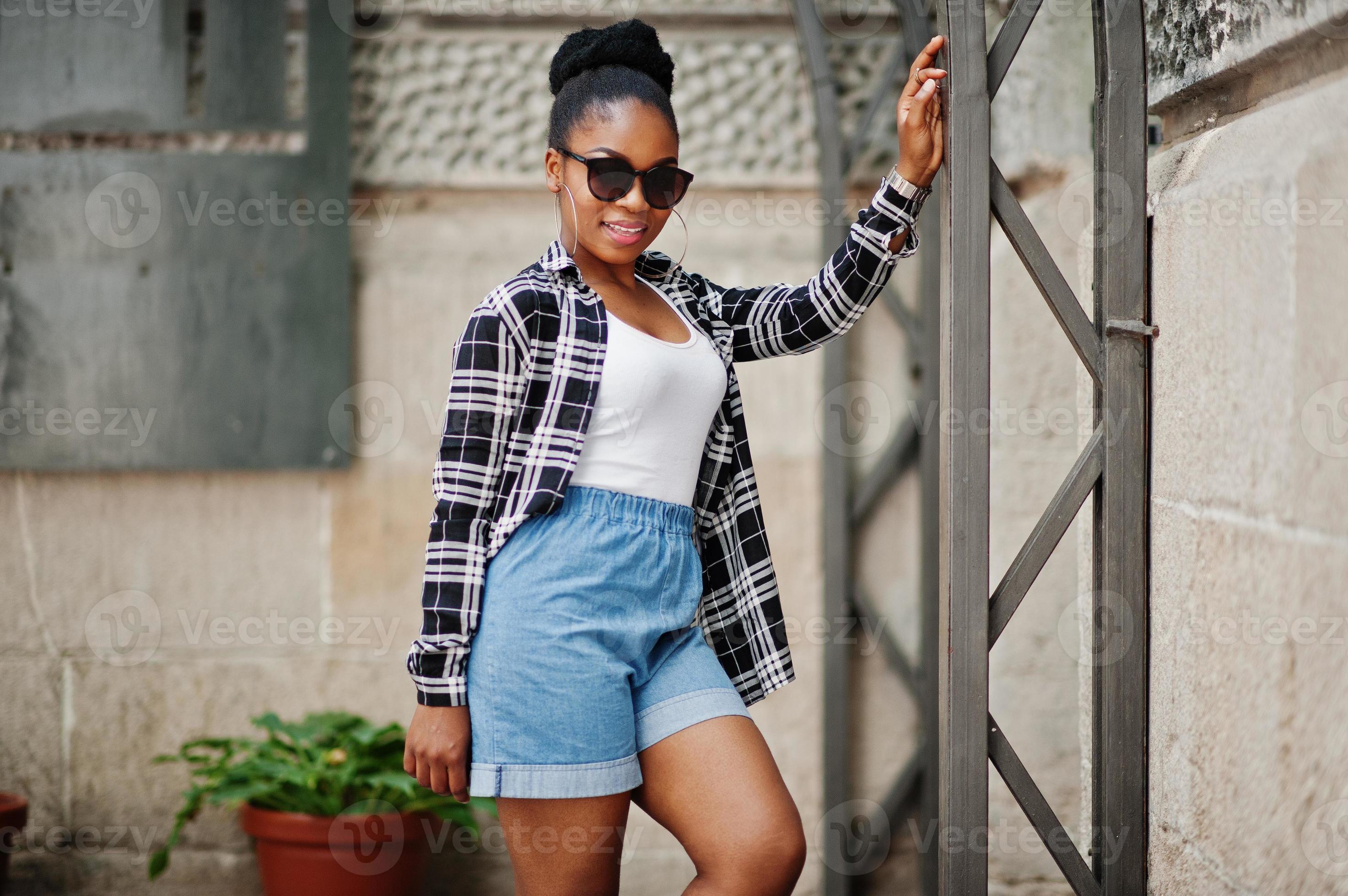 Hip Hop African American Girl On Sunglasses And Jeans Shorts Casual Street Fashion Portrait Of 8718