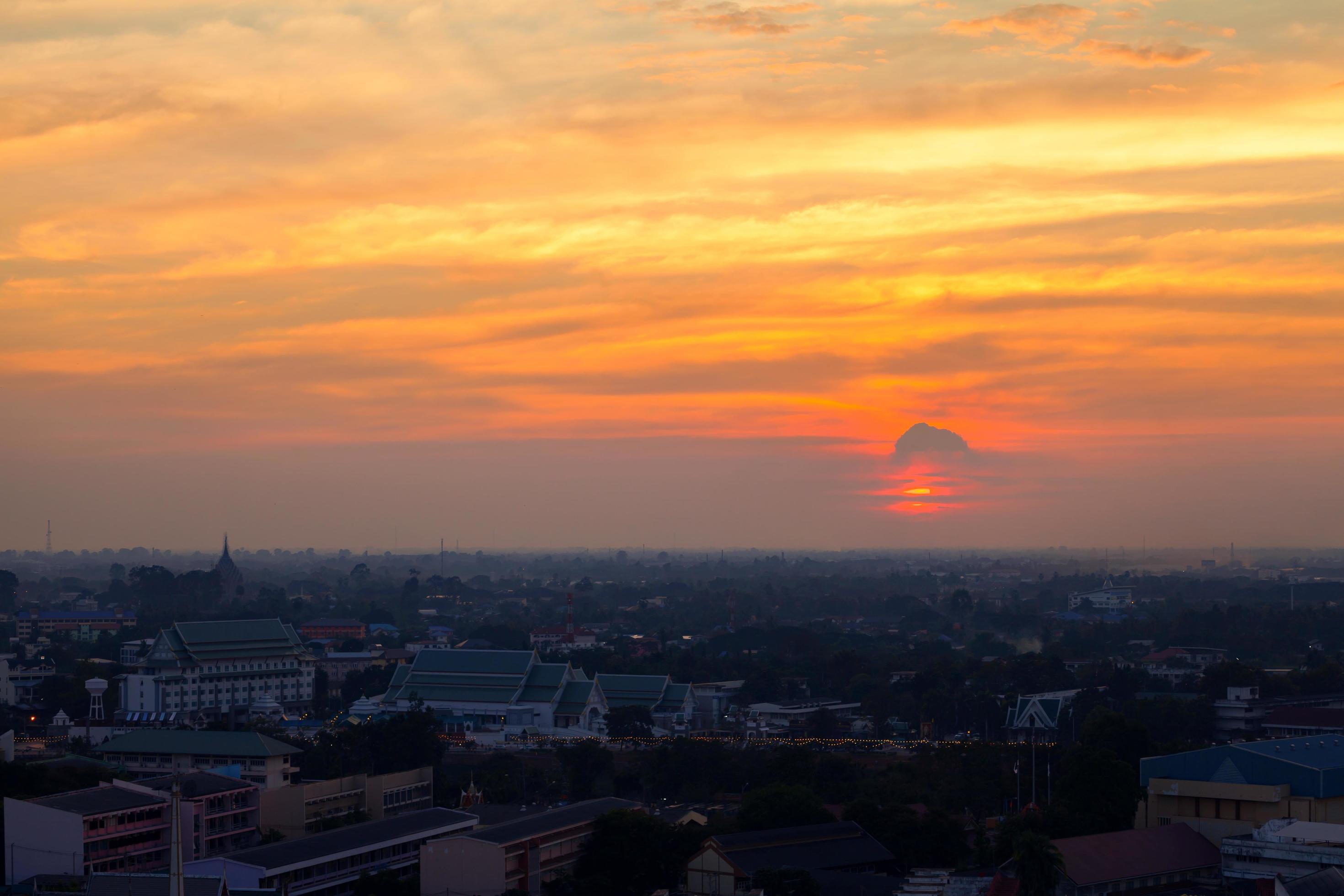 Sunset at city of Phitsanulok, Thailand 10452546 Stock Photo at Vecteezy