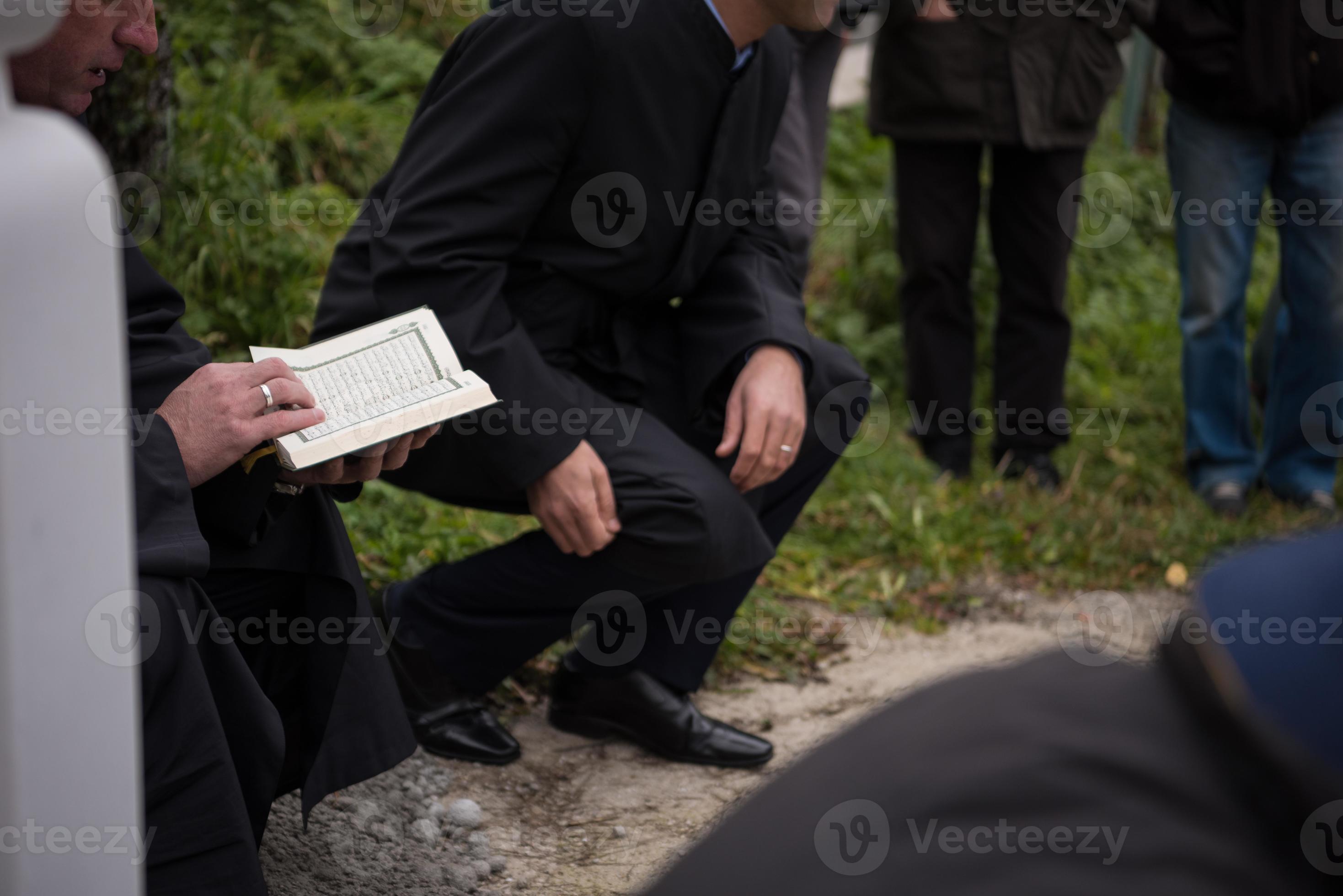 quran holy book reading by imam on islamic funeral 10698275 Stock Photo ...