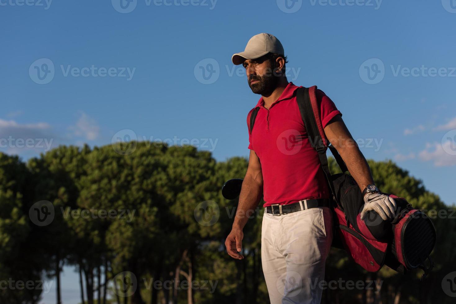 golfer walking and carrying golf bag 10854909 Stock Photo at Vecteezy golfer walking and carrying golf bag 10854909 Stock Photo at Vecteezy