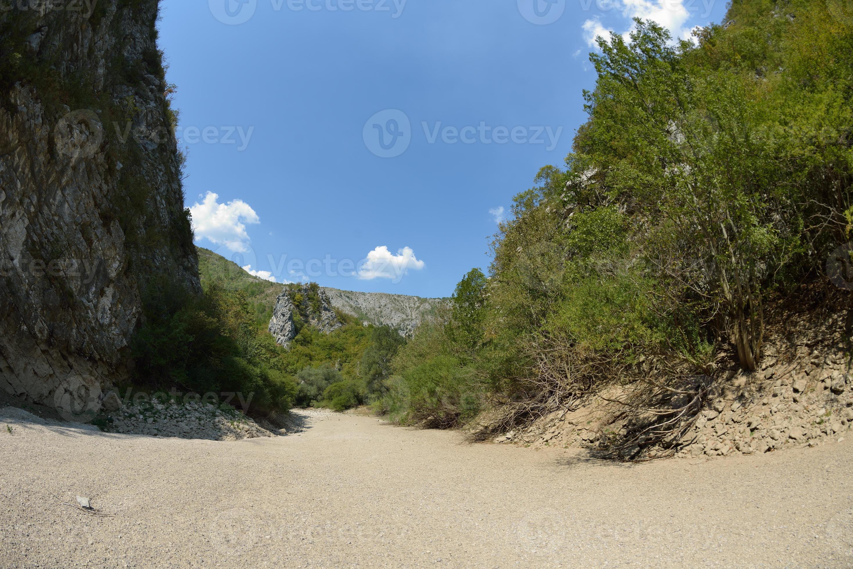 wild river dried riverbed 11002973 Stock Photo at Vecteezy wild river dried riverbed 11002973 Stock Photo at Vecteezy