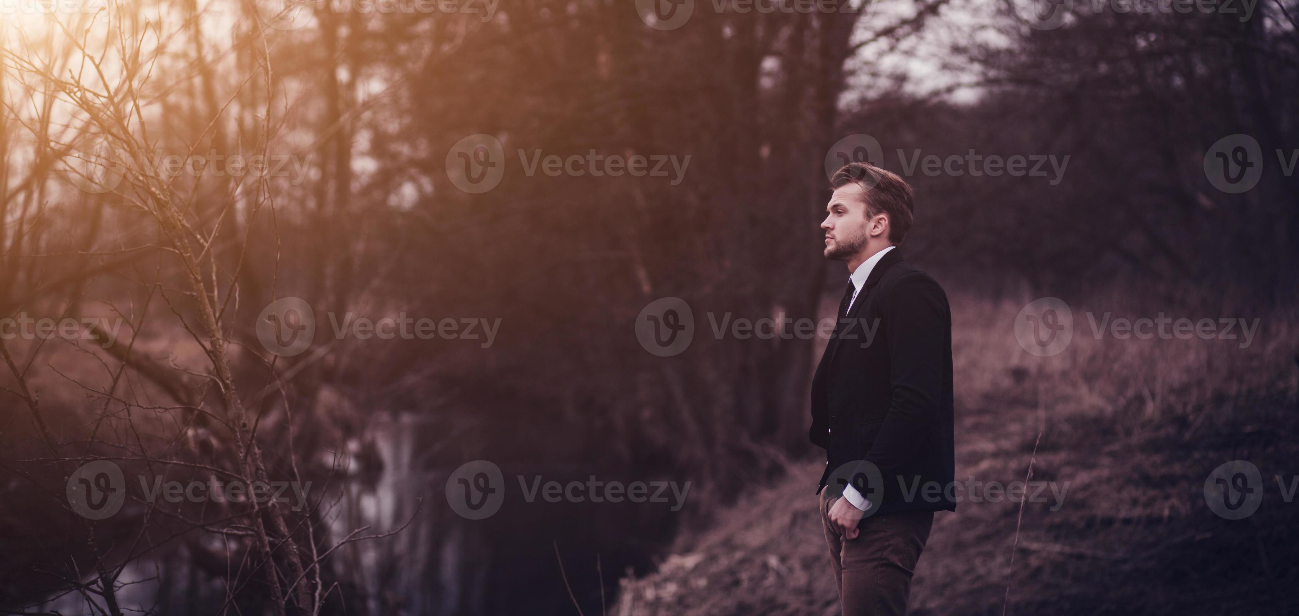 portrait handsome man in suit 11250721 Stock Photo at Vecteezy