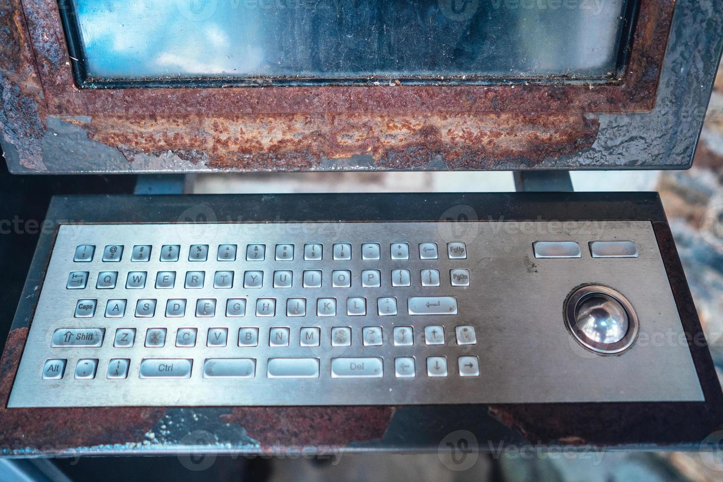 Very old computer, rusty keyboard with monitor 11371589 Stock Photo at ...