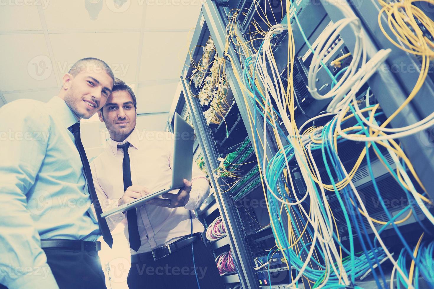 it enineers in network server room 11633581 Stock Photo at Vecteezy it enineers in network server room 11633581 Stock Photo at Vecteezy