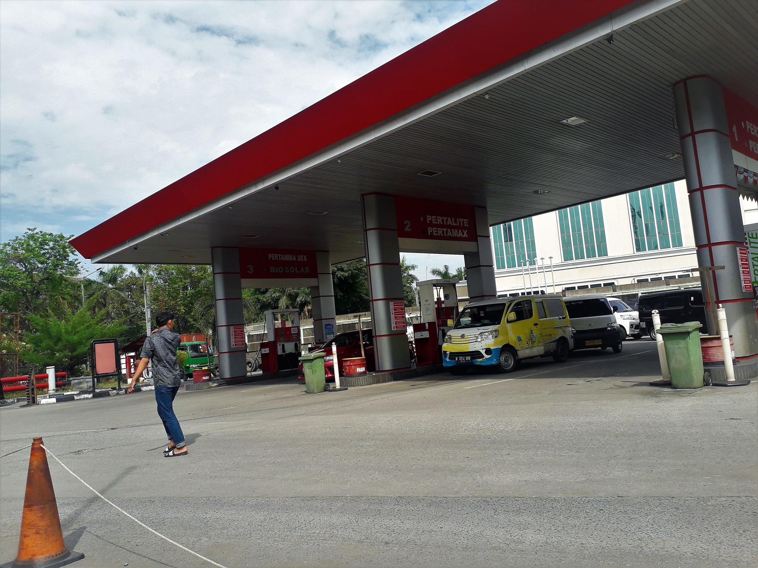 Pertamina Filling station, in North Jakarta-Indonesia. 11637415 Stock Photo at Vecteezy