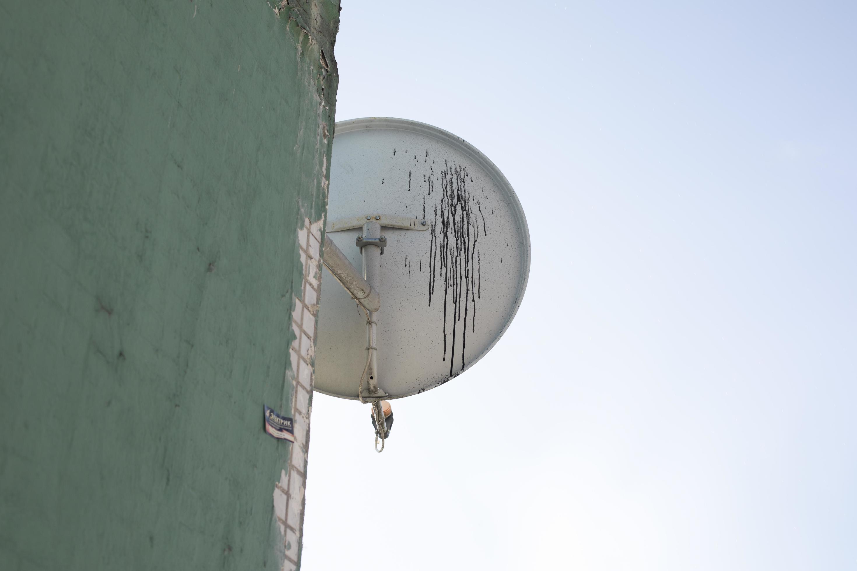 Tv Satellite Dish On House