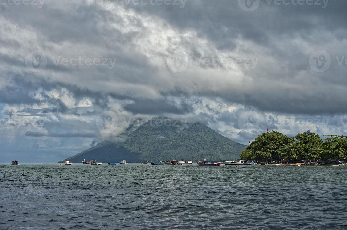 Volcano behind indonesian fishermen village tropical paradise 12206378 ... Volcano behind indonesian fishermen village tropical paradise 12206378 ...
