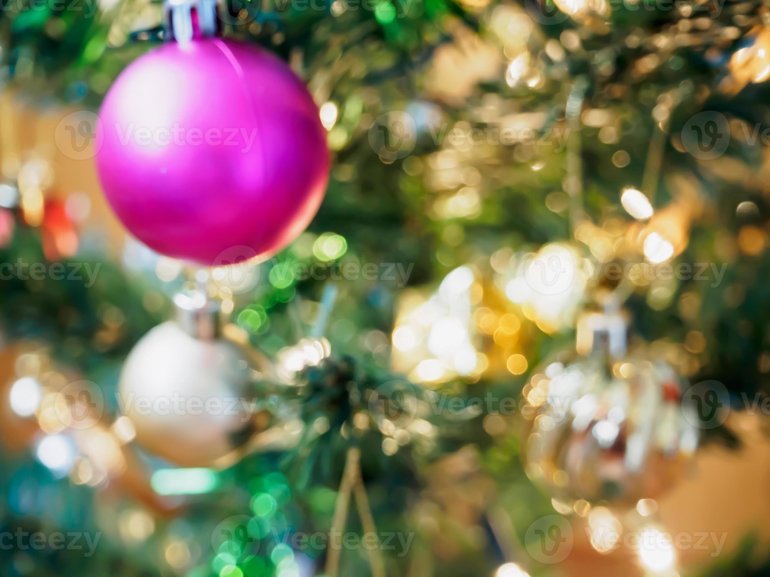 Christmas tree with bokeh light blur background 12474253 Stock Photo at Vecteezy