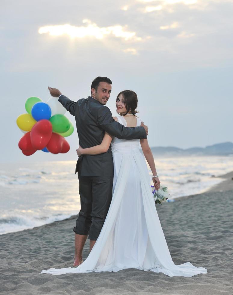 romantic beach wedding at sunset 12645519 Stock Photo at Vecteezy