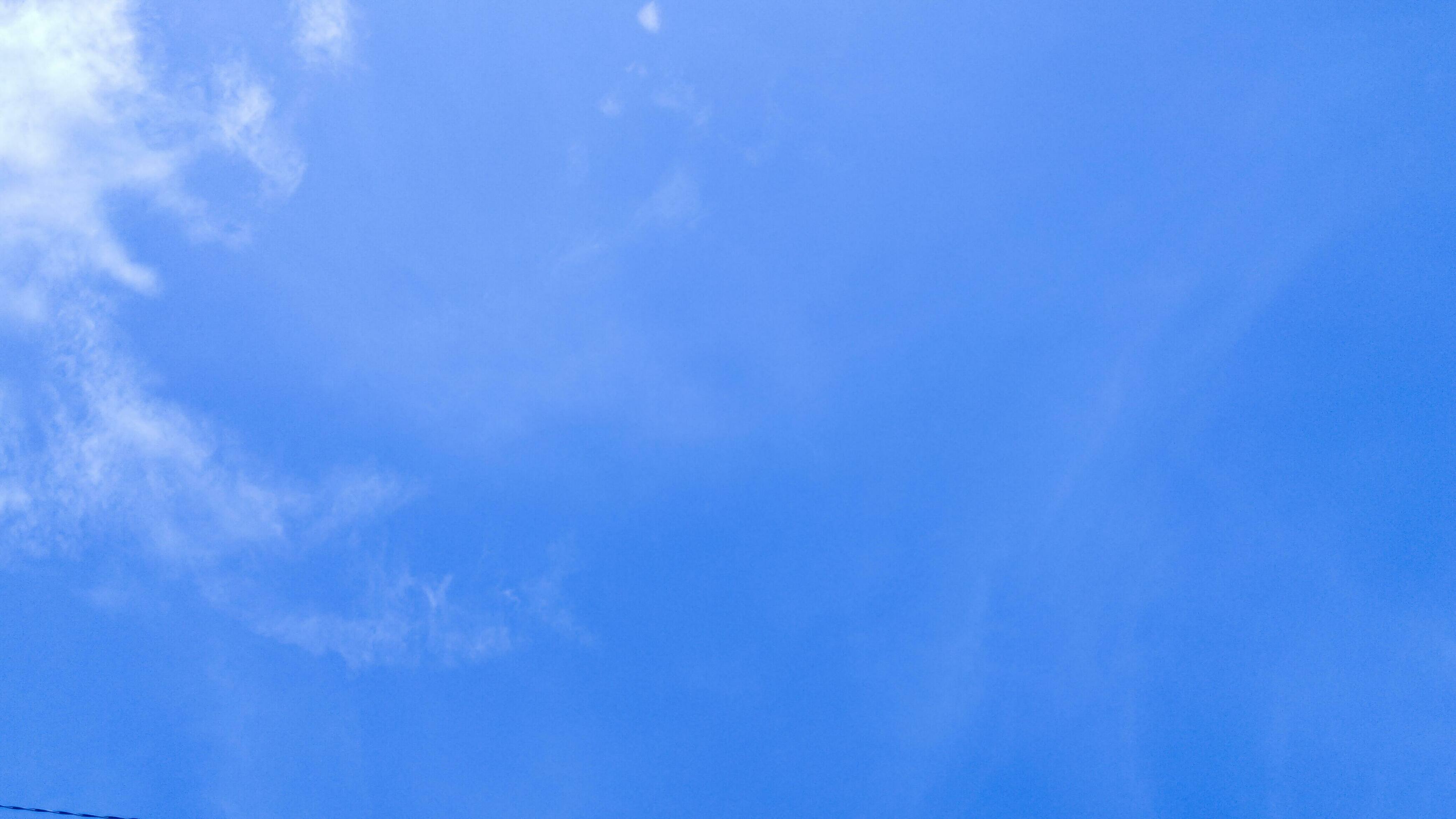 clear blue sky with few clouds in summer, this clear sky is usually ... clear blue sky with few clouds in summer, this clear sky is usually ...