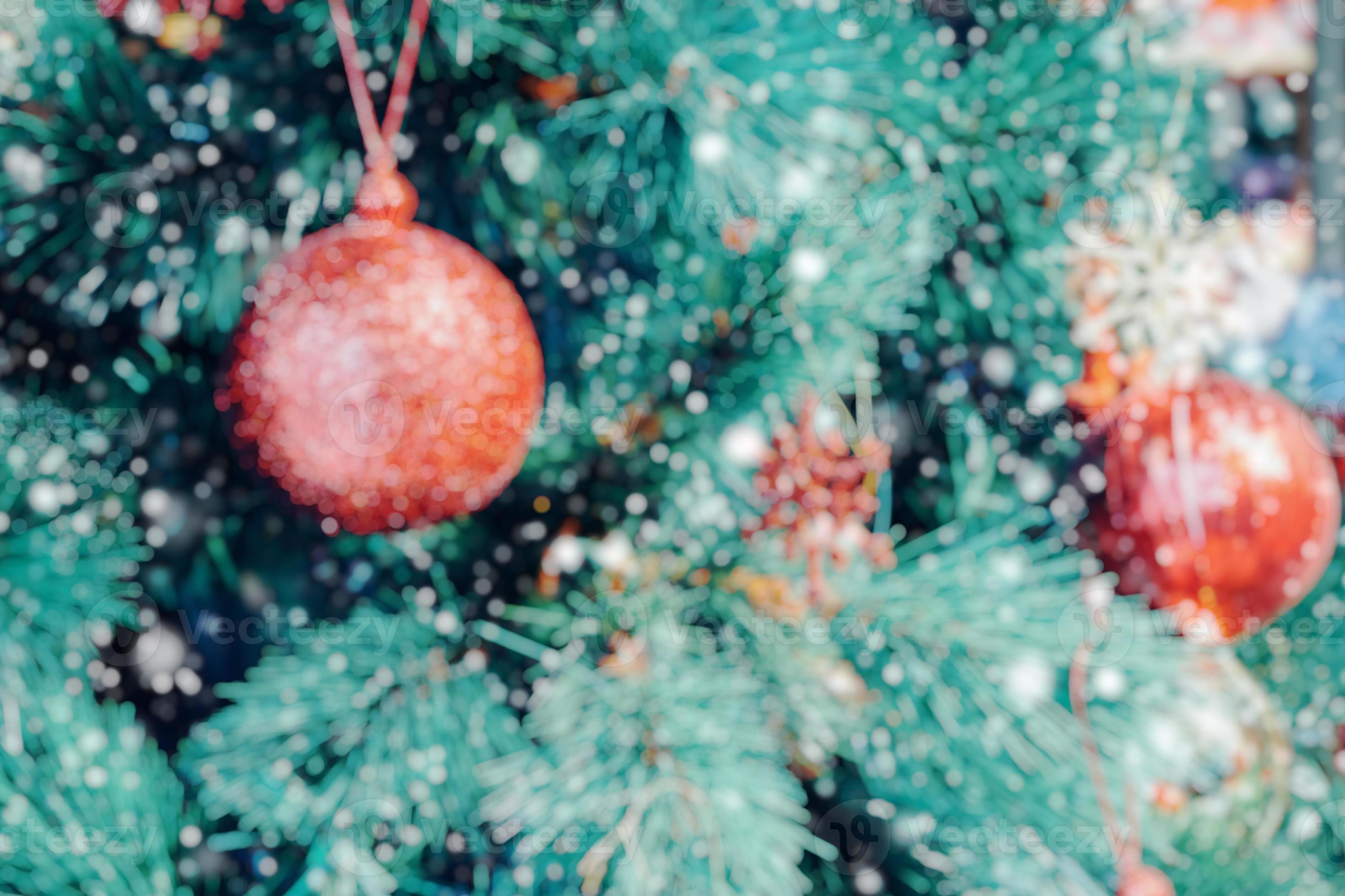 Abstract blurred christmas tree with bokeh light background 13675319 Stock Photo at Vecteezy