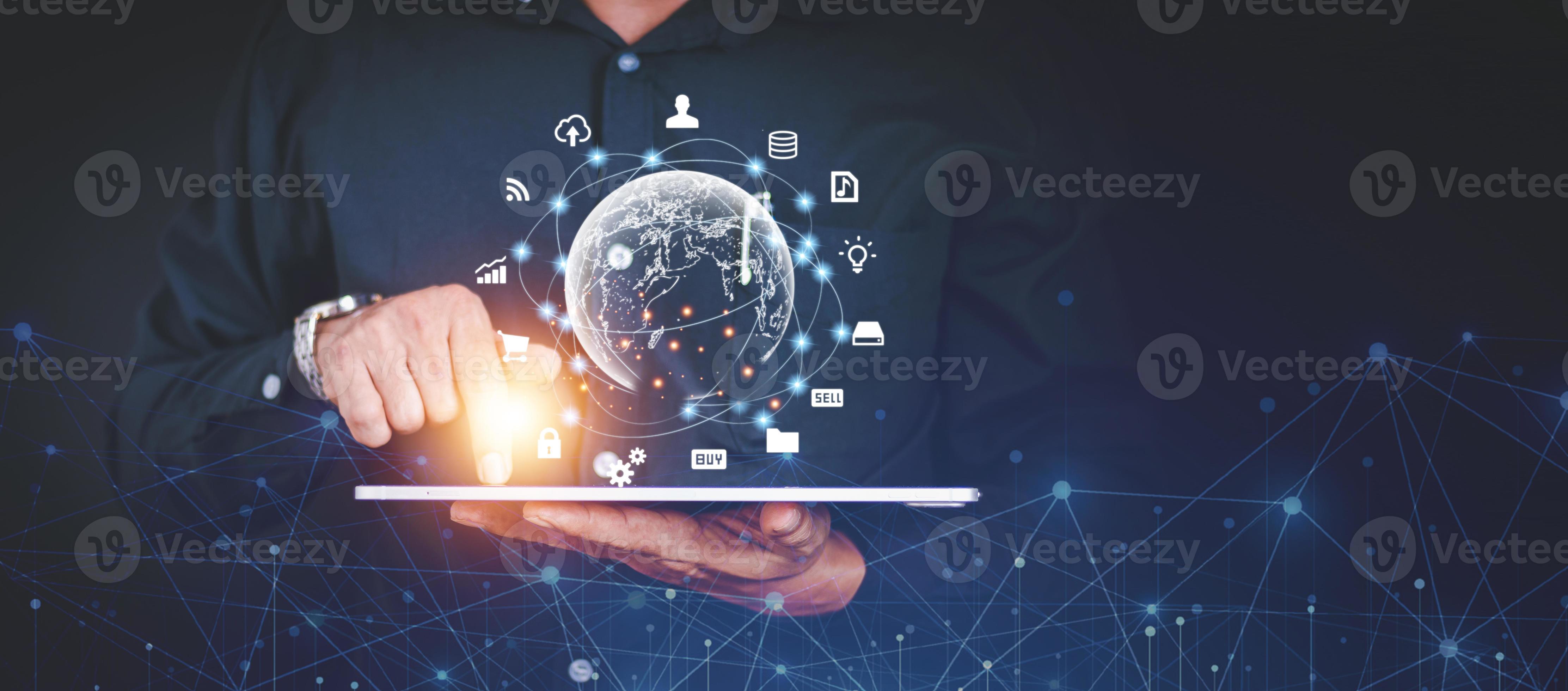 mano que sostiene el metaverso de conexión a Internet global virtual. tecnología de aplicación ...