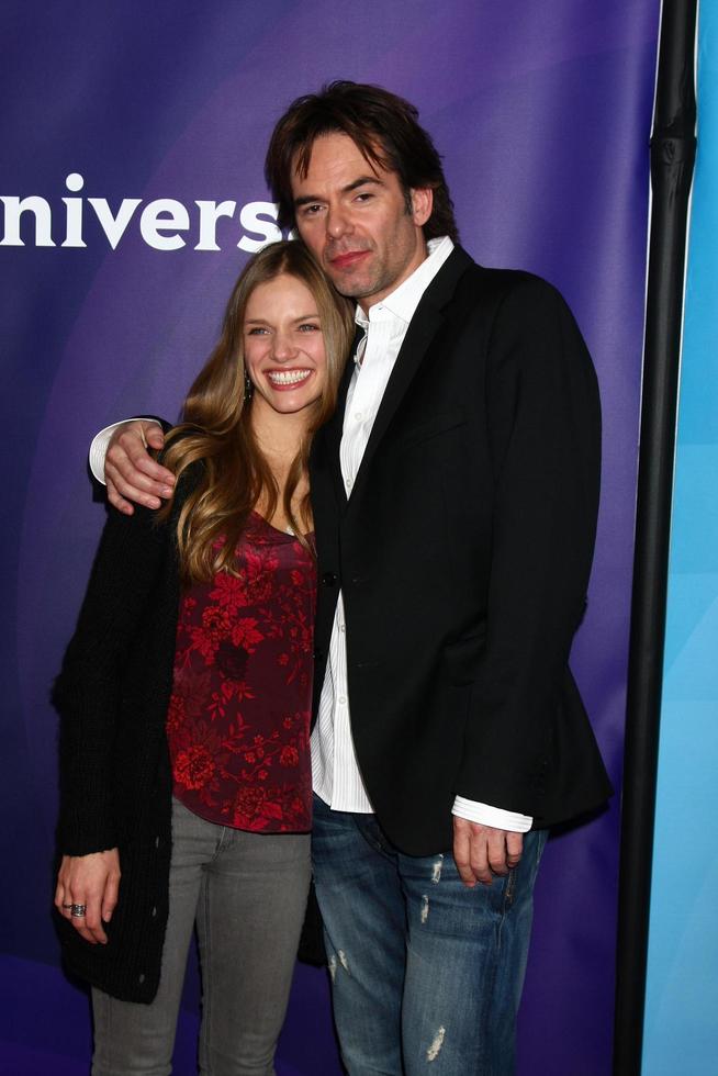 Billy Burke Wife