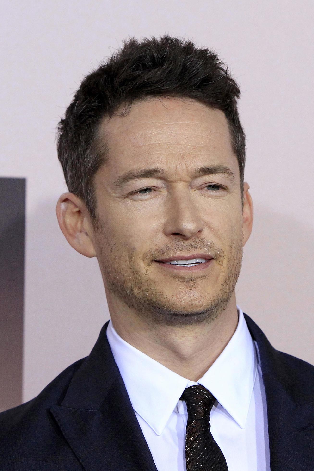 LOS ANGELES, MAR 5 - Simon Quarterman at the Westworld Season 3 Premiere at the TCL Chinese ...