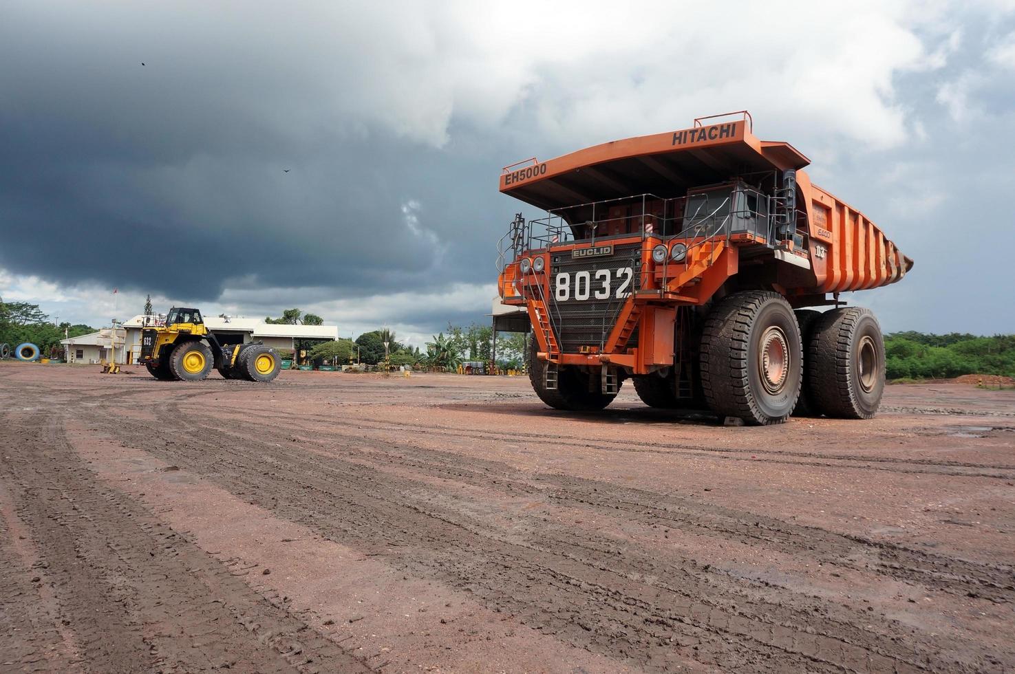 East Kutai, East Kalimantan, Indonesia, 2022 - Mining dump truck Hitachi EH5000 14198077 Stock ...