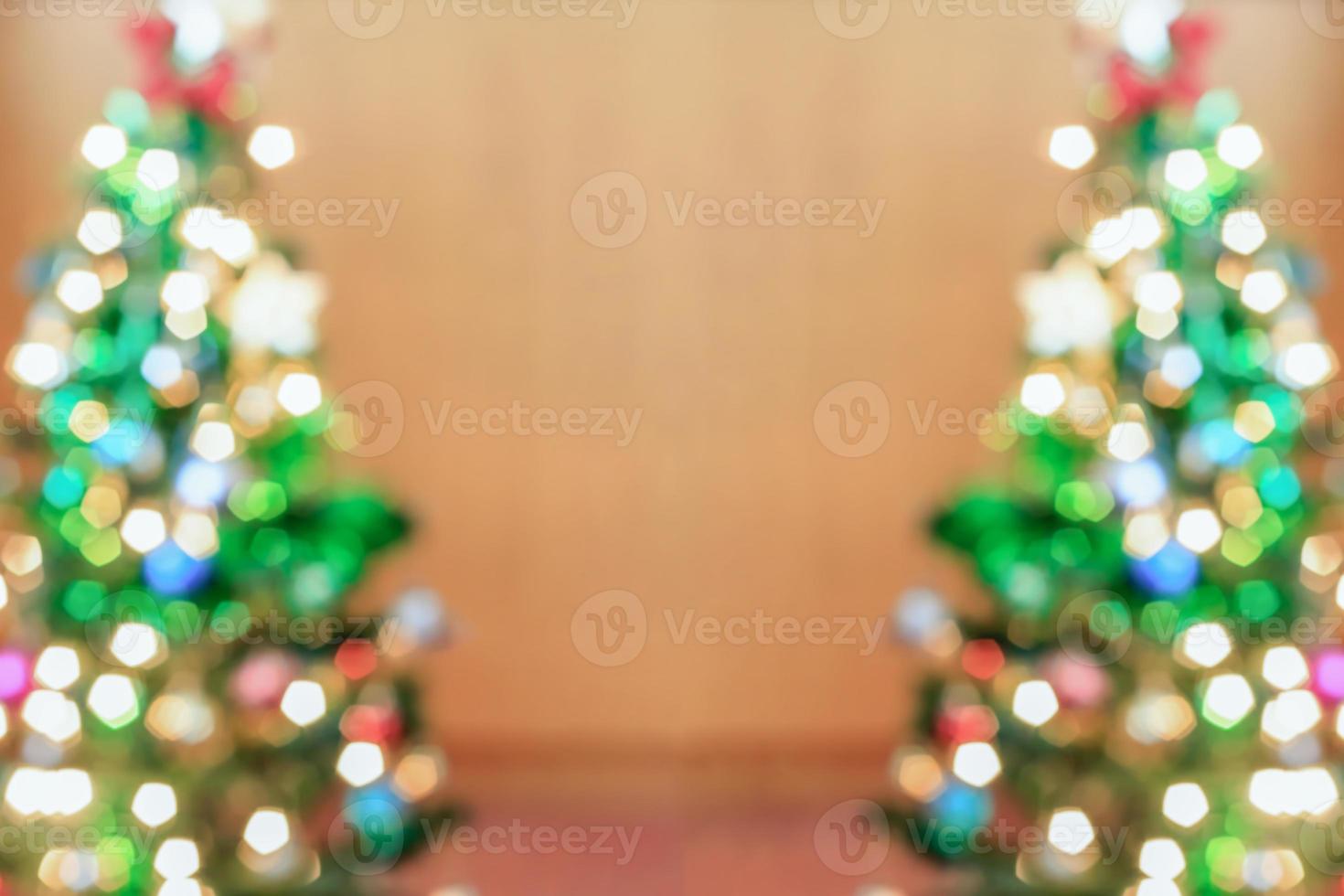 Abstract blurred christmas tree with bokeh light background 14219126 Stock Photo at Vecteezy