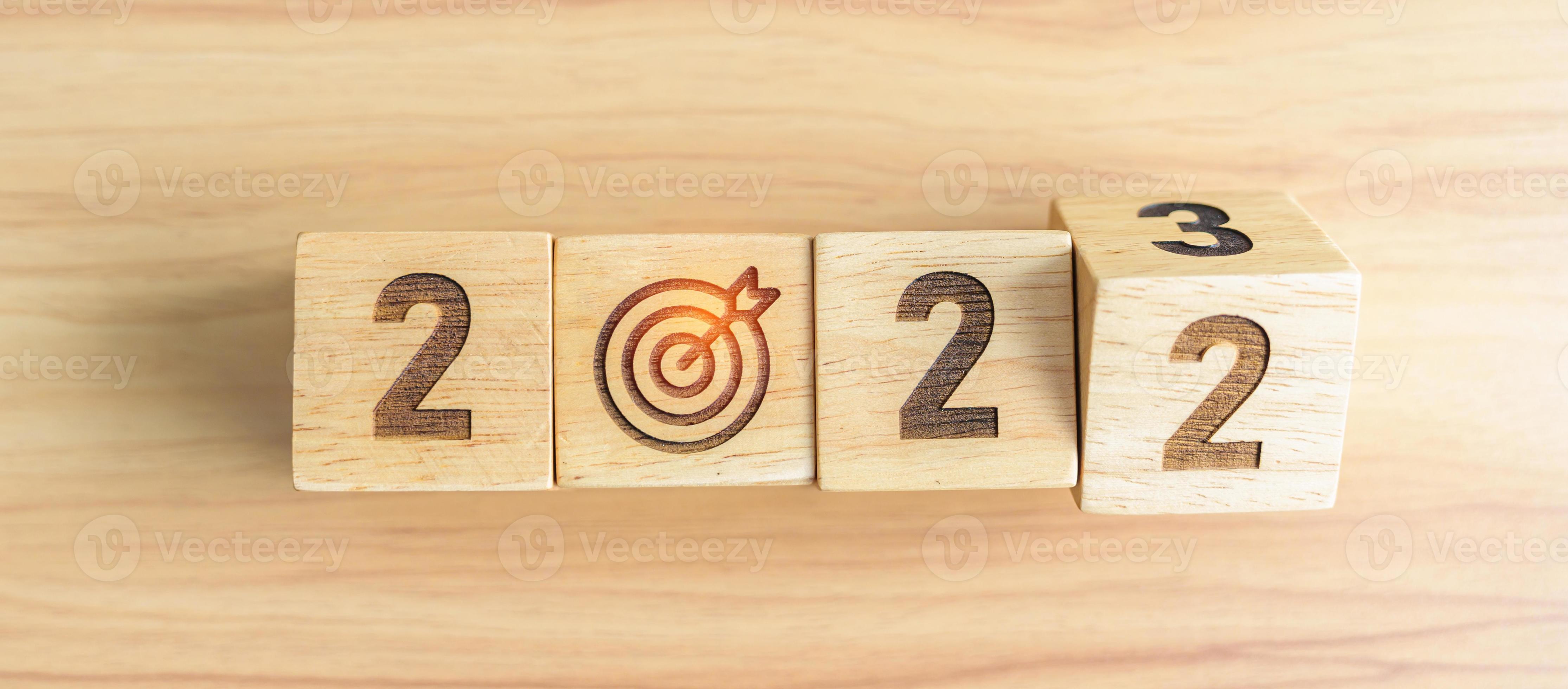 2022 change to 2023 Year block with dartboard icon. Goal, Target, Resolution, strategy, plan ...