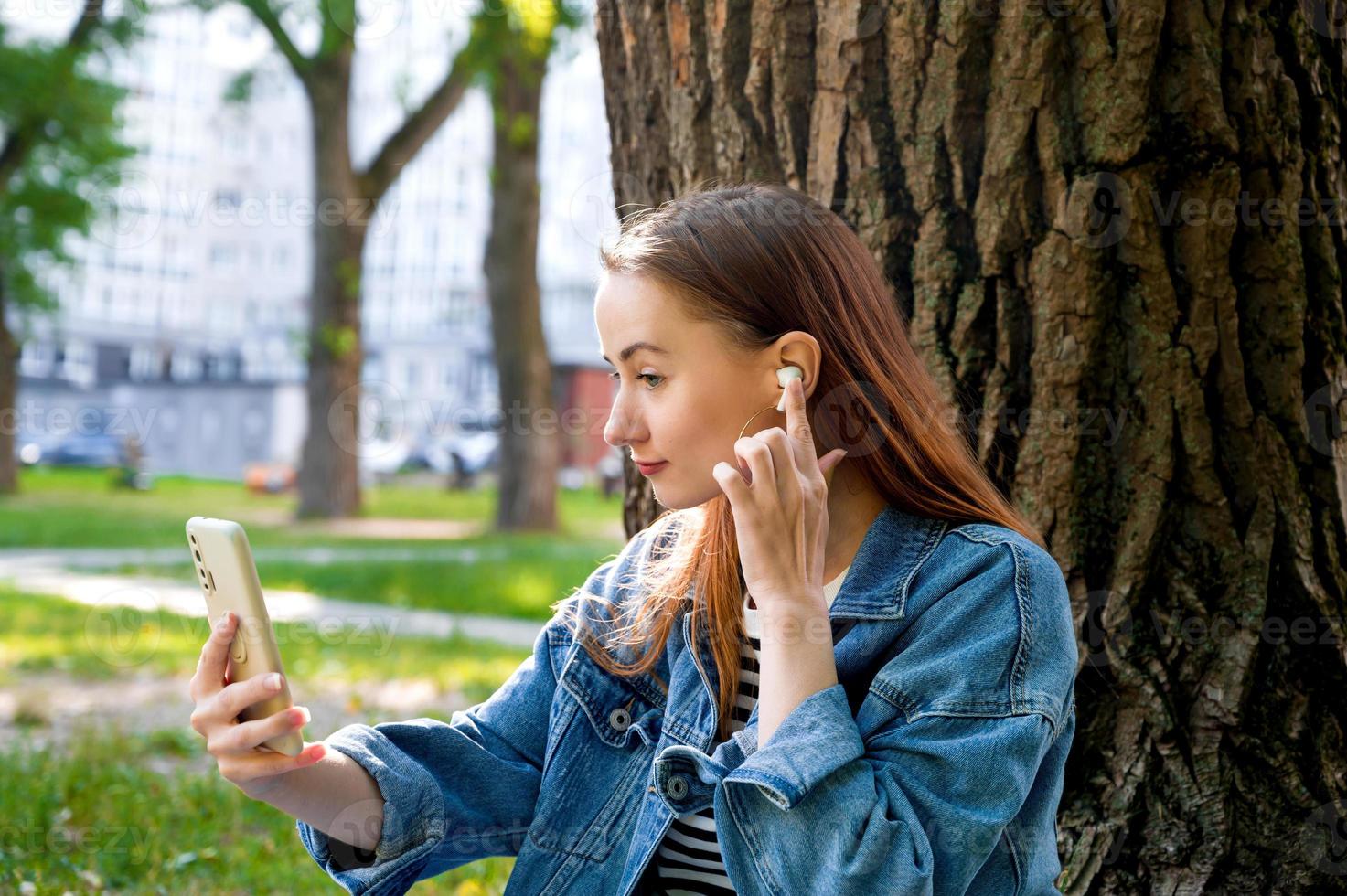 student having video call .break in university, wifi in public places 14982664 Stock Photo at ...