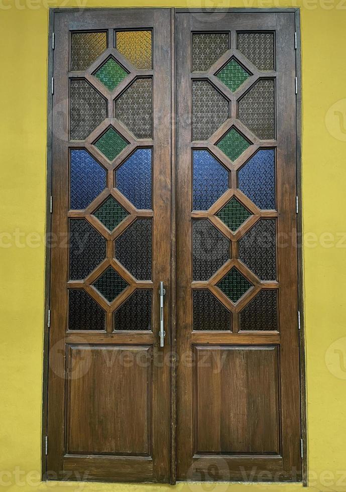Puerta De Madera Puertas Dobles Cerrado Abierto Cada Panel Tiene 4