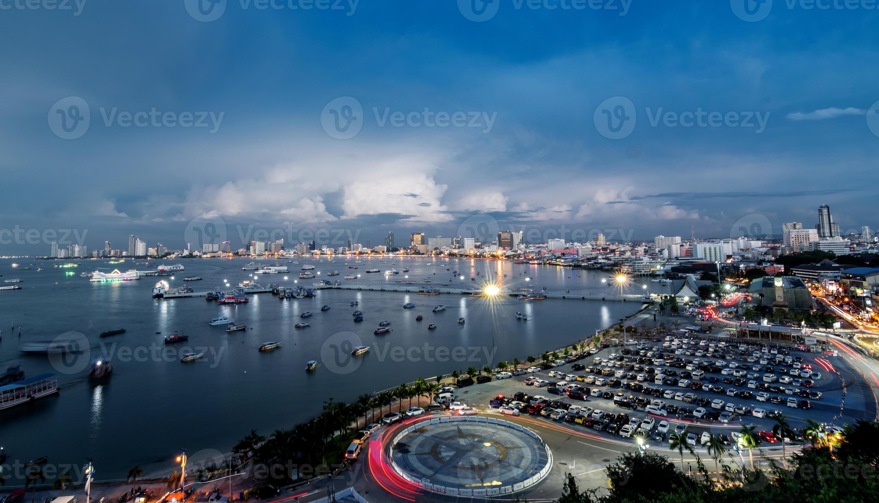 Viewpoint Pattaya Beach in Pattaya Chonburi Thailand 15230778 Stock Photo at Vecteezy