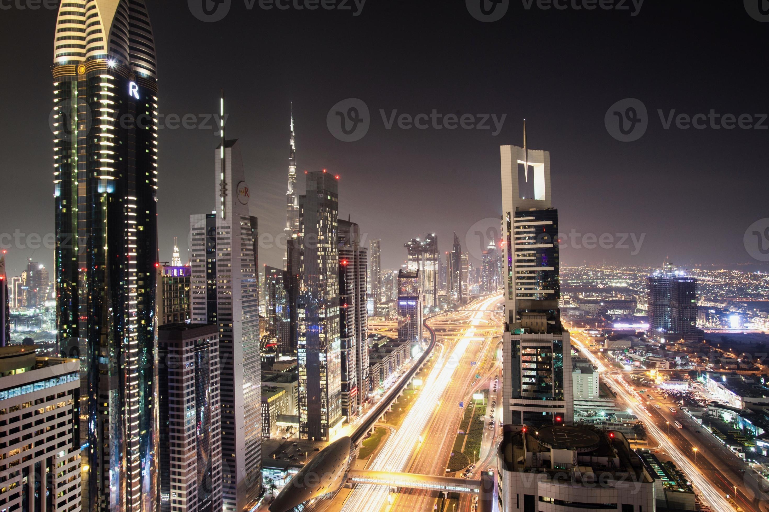 Views of Sheikh Zayed Road in Dubai 15548368 Stock Photo at Vecteezy