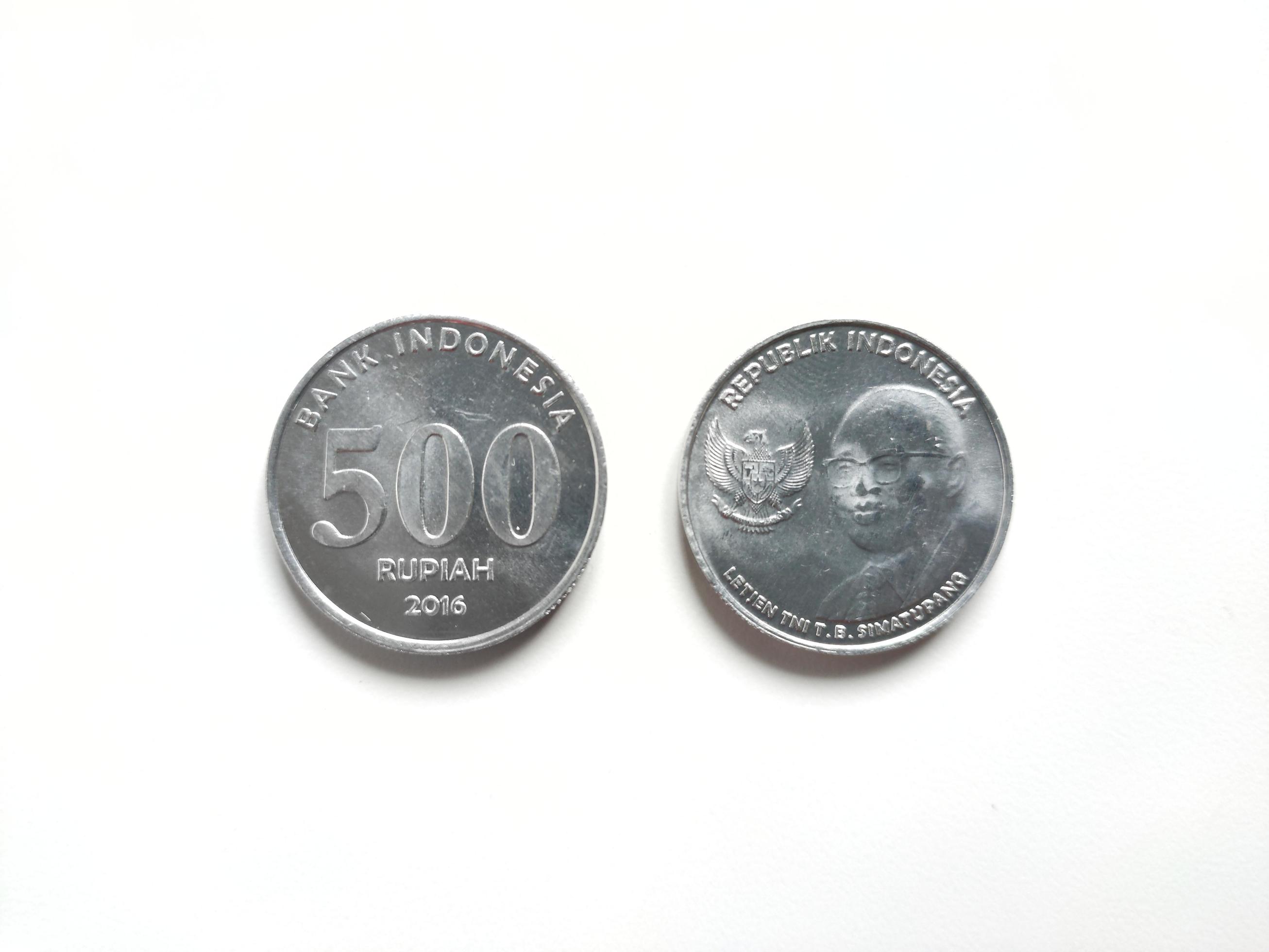moneda de rupia indonesia con valor de 500 rupias lanzada en 2016 con ...
