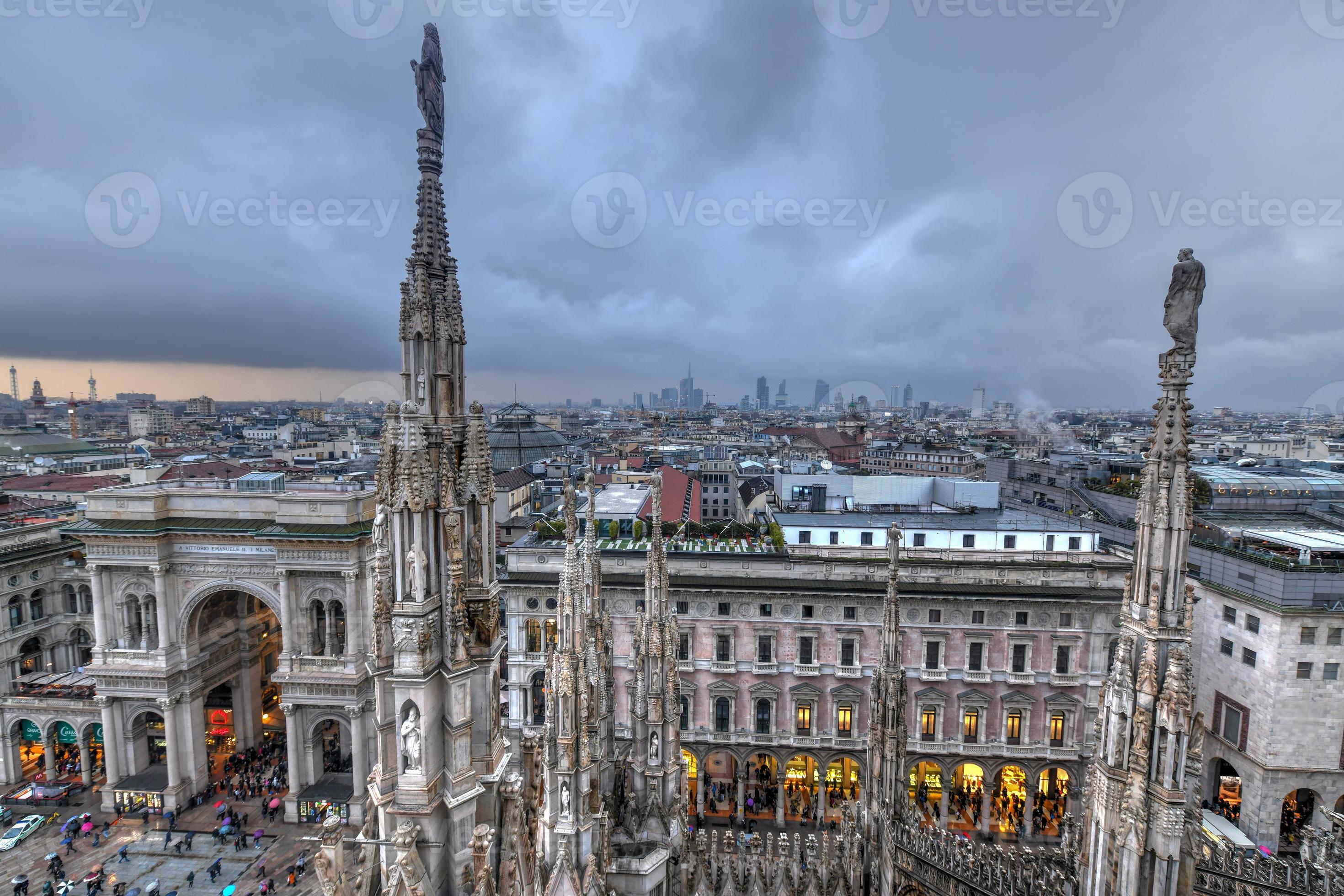 Milan Cathedral, Duomo di Milano, one of the largest churches in the ...