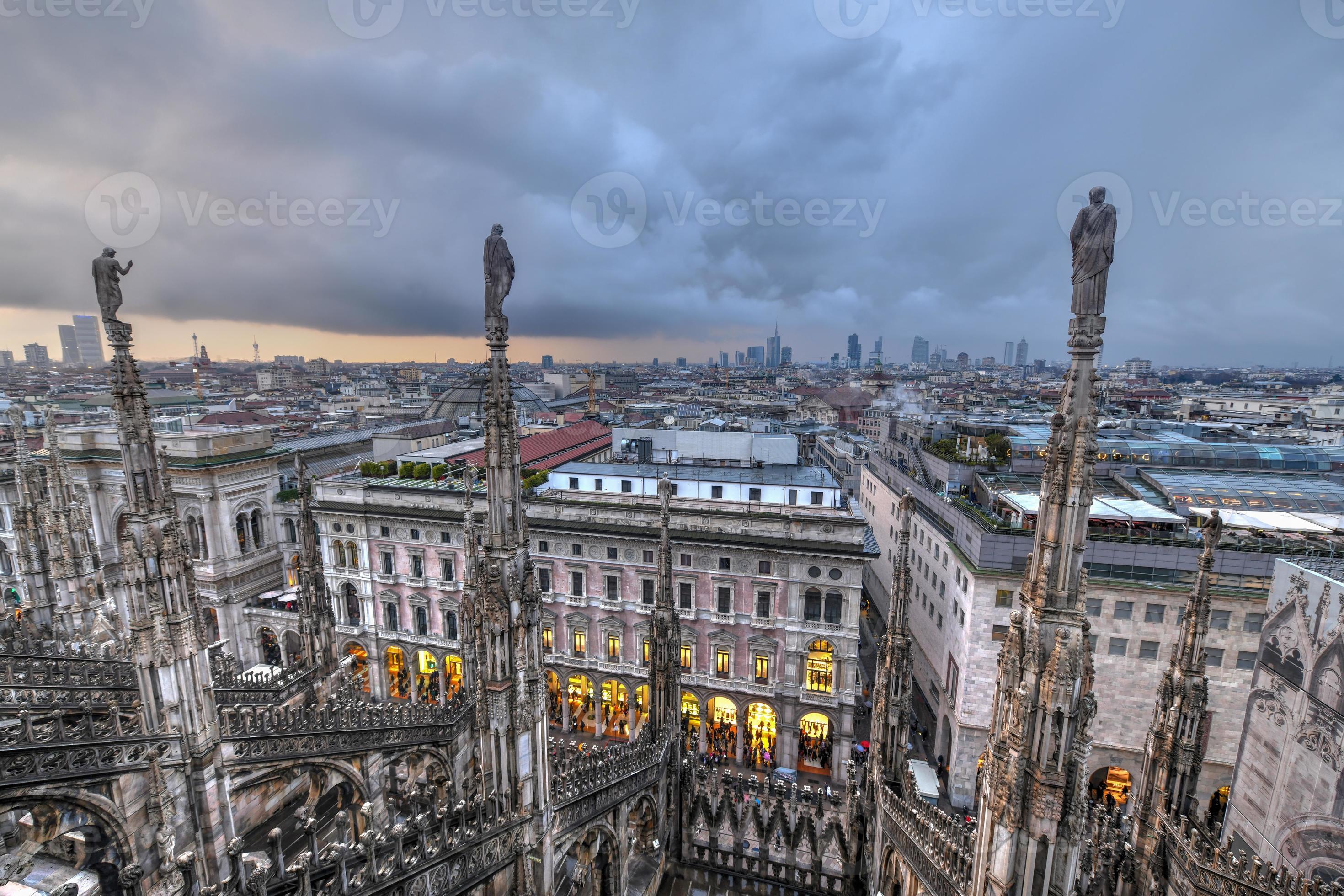 Milan Cathedral, Duomo di Milano, one of the largest churches in the ...