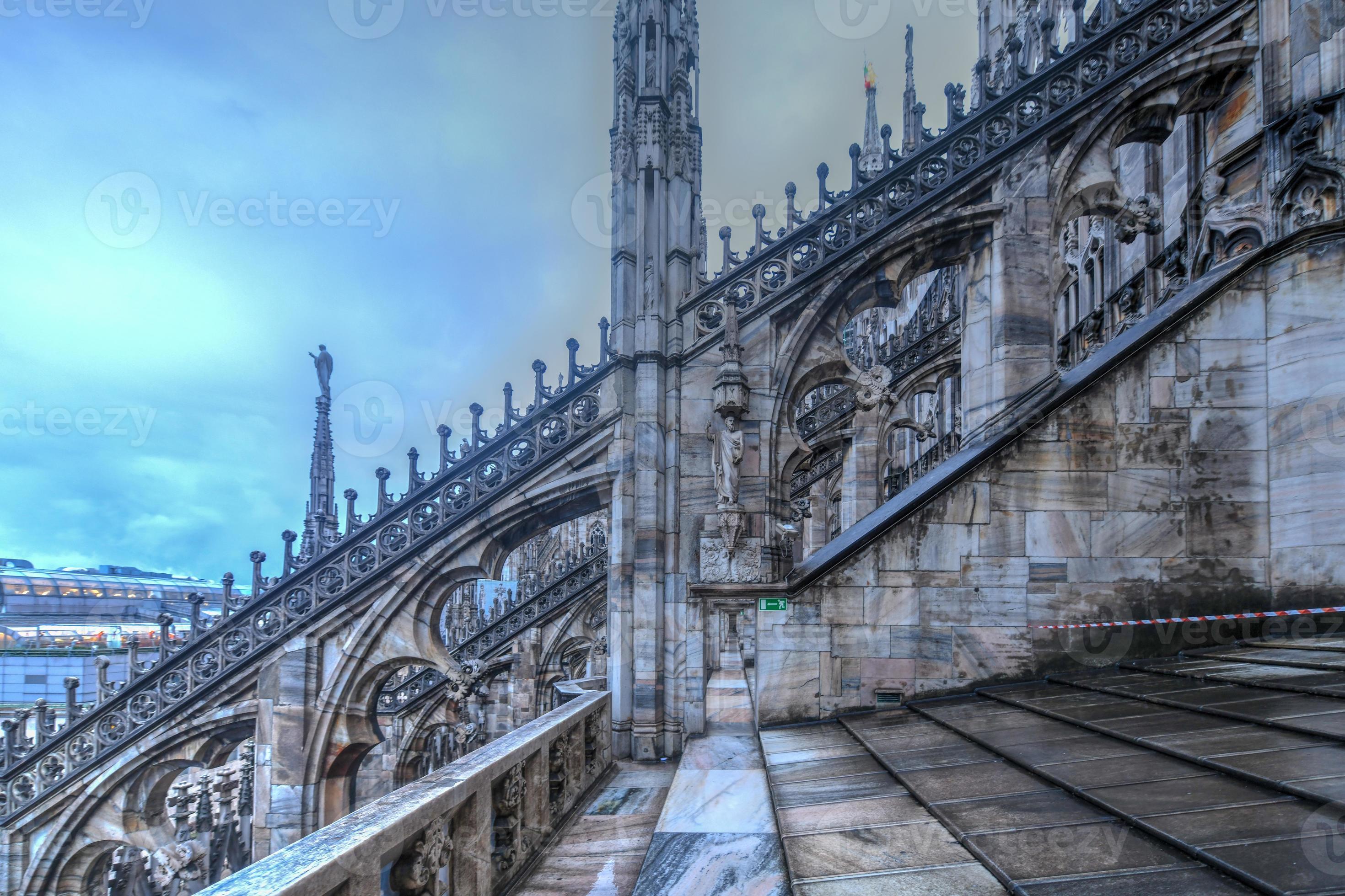 Milan Cathedral, Duomo di Milano, one of the largest churches in the ...