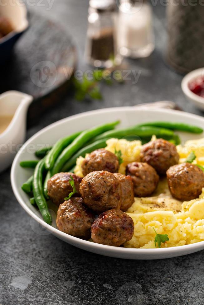 Swedish meatballs with mashed potatoes 16215973 Stock Photo at Vecteezy