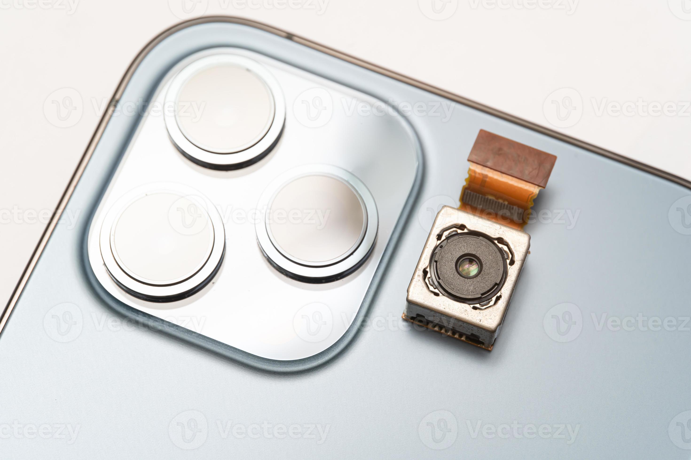 camera modules being used in mobile phones. development of mobile ...