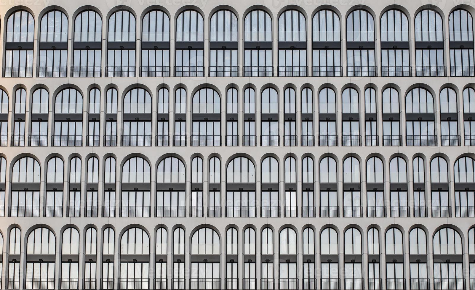 windows in an apartment building as a texture 16902144 Stock Photo at ...