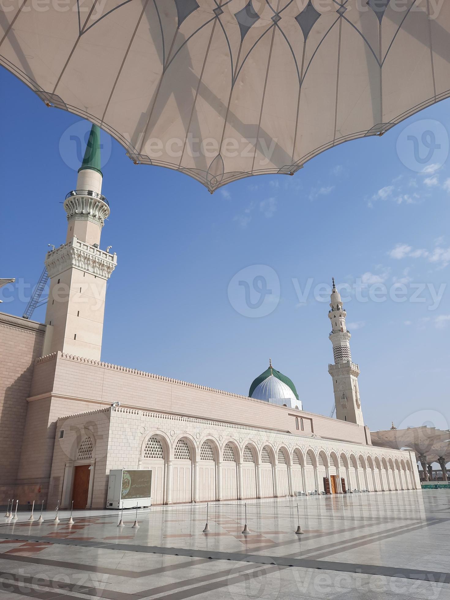Beautiful Daytime View Of Masjid Al Nabawi Medina Saudi Arabia