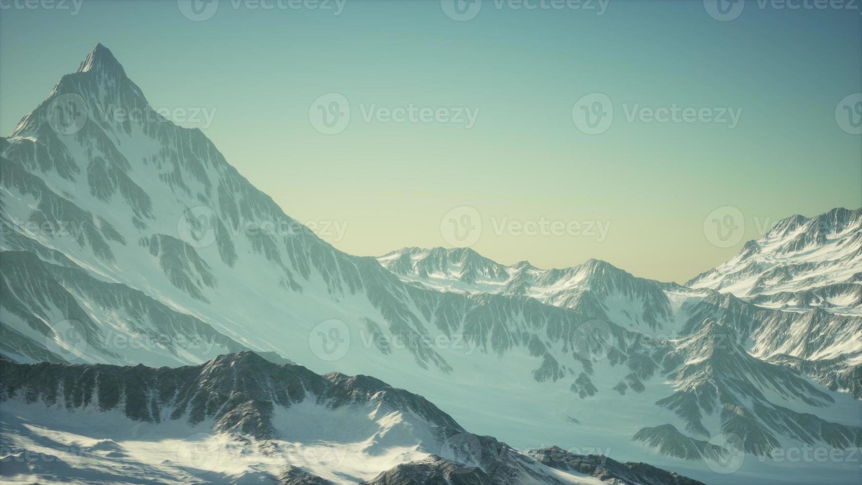 Snow covered beautiful mountain peaks 17456400 Stock Photo at Vecteezy
