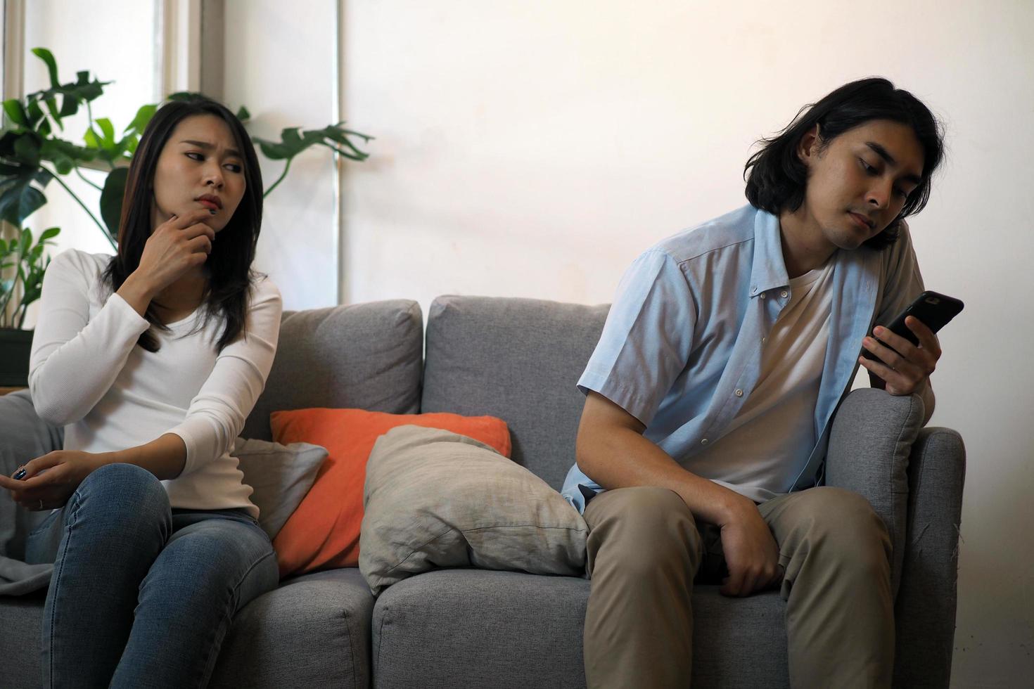 The girl wondered if the boyfriend had adultery. 18789618 Stock Photo at Vecteezy