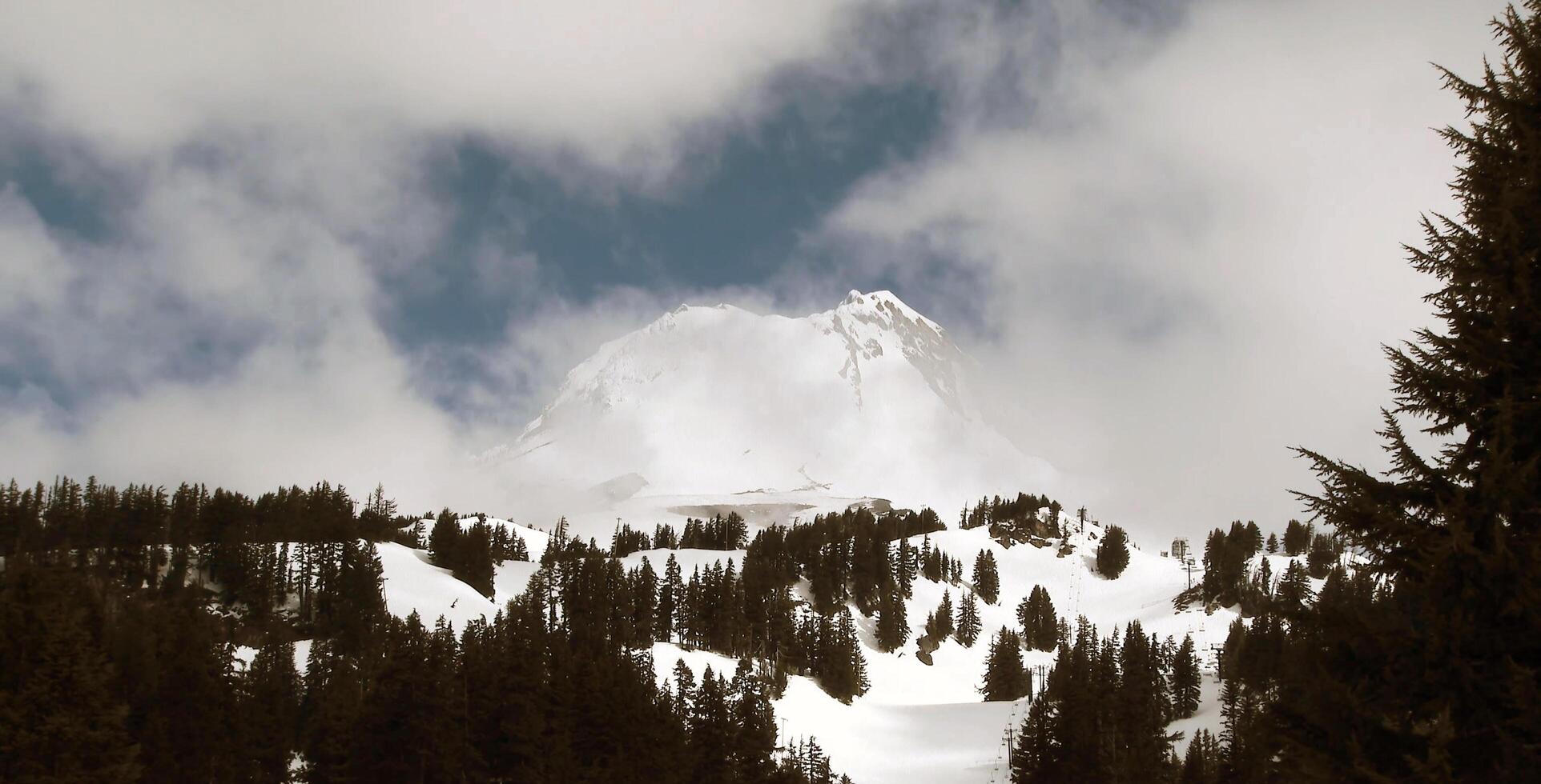 Ski Resort Logo Stock Photos, Images and Backgrounds for Free Download