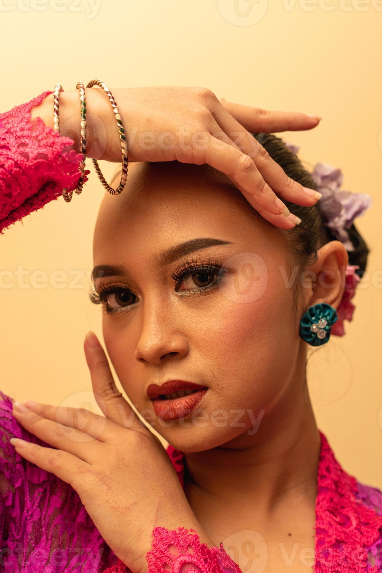 Makeup With Hot Pink Dress Saubhaya Makeup