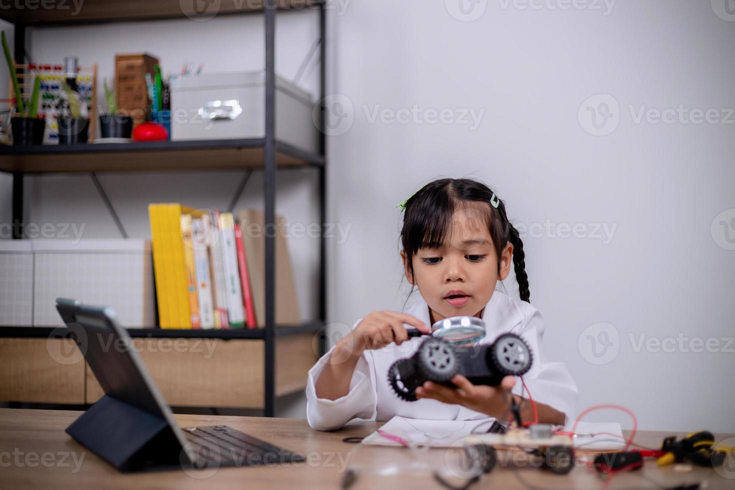 Page 5 | Child Programmer Stock Photos, Images and Backgrounds for Free ...
